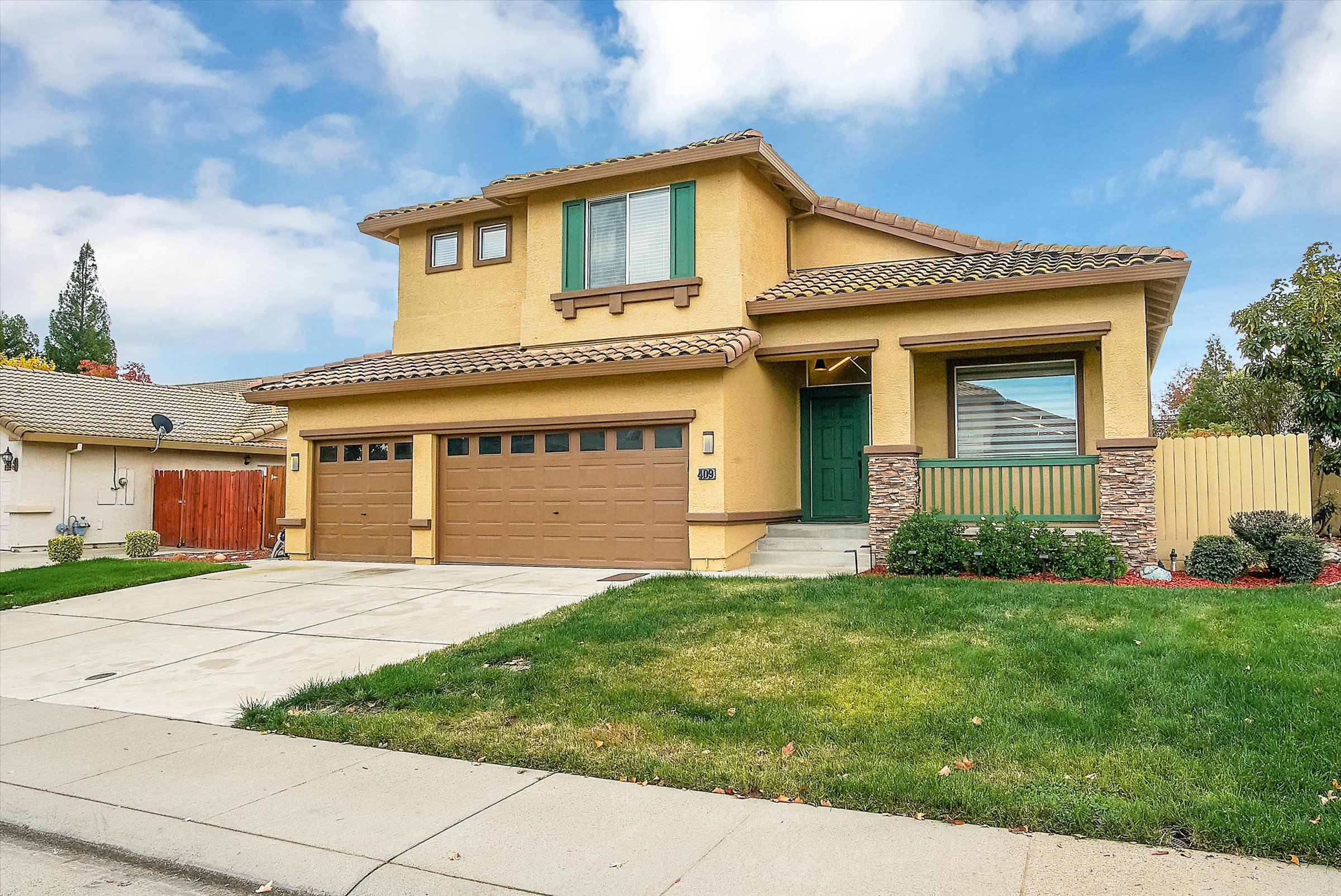 Home [dkpropertymanagement.managebuilding.com]